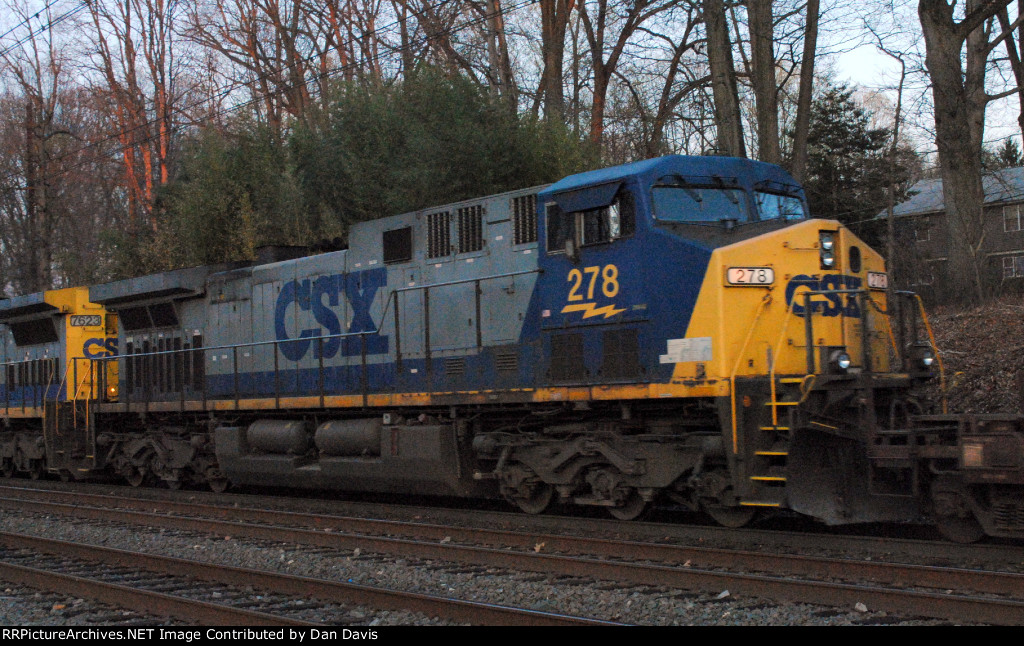 CSX AC44CW 278 on Q034-26